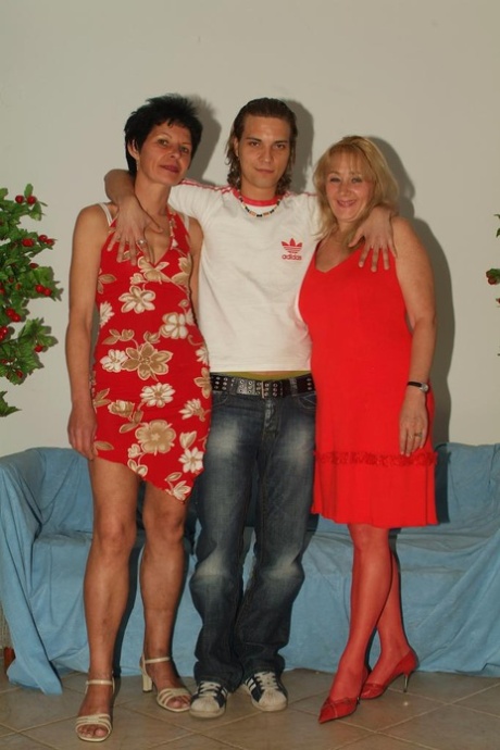 Free Granny Pussy Porn And Sexy Naked Grannies Pics